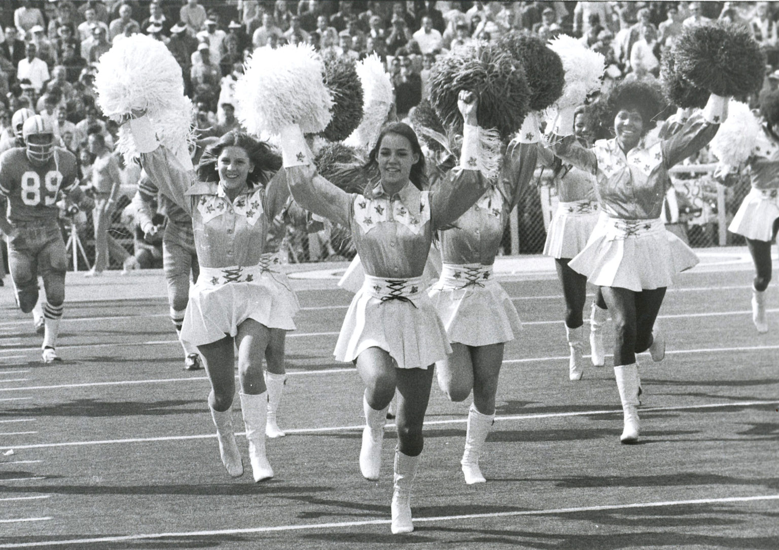 Alumni Spotlights – Page 3 – Dallas Cowboys Cheerleaders