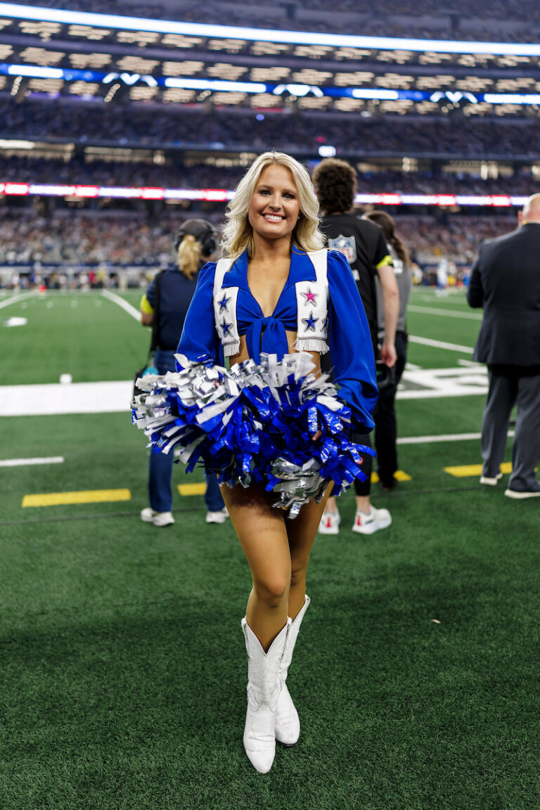 Anna Kate – Dallas Cowboys Cheerleaders